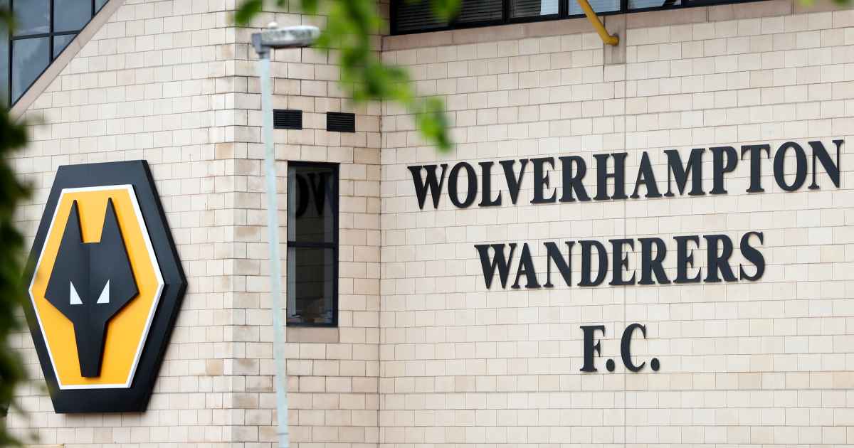 Wolves make first signing of Lage era as promising Colombian joins