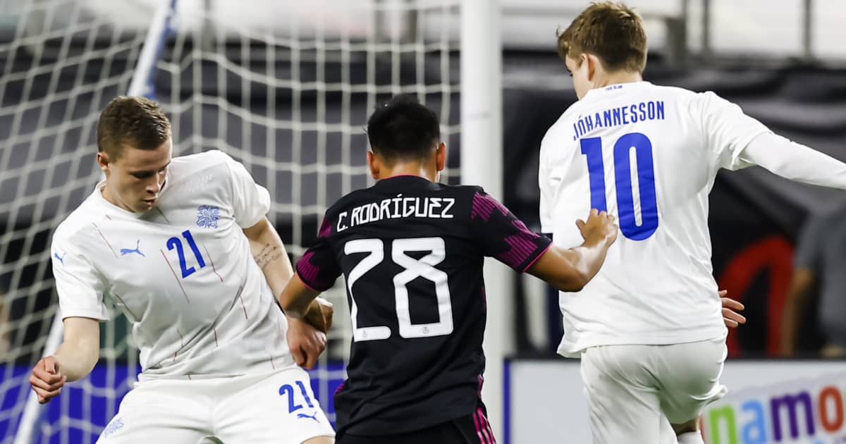 Teen sensation hints at future Man Utd deal after summer move admission